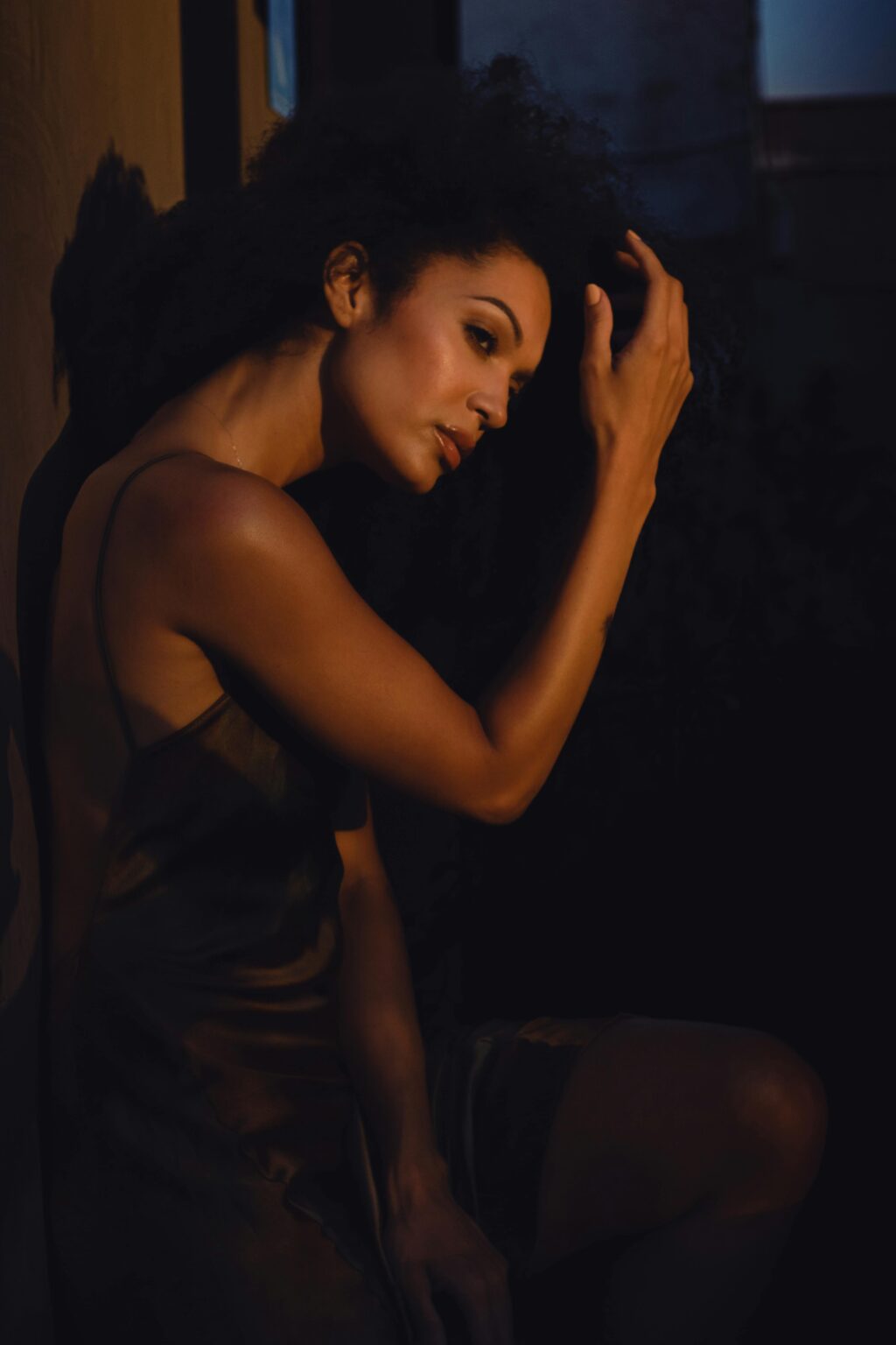 Examples of Intimate Scenes: How to Write Emotional Depth